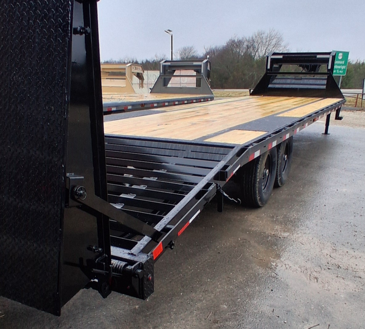 2026-Delco-102"X32'-GN-FLATBED-TRAILER-MR-043959 | Texas Trailer Dealership